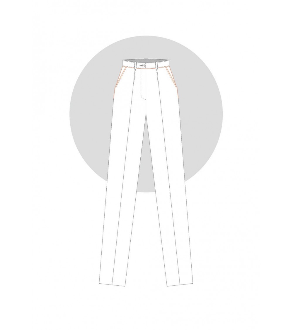 Slanted side pocket on trousers
